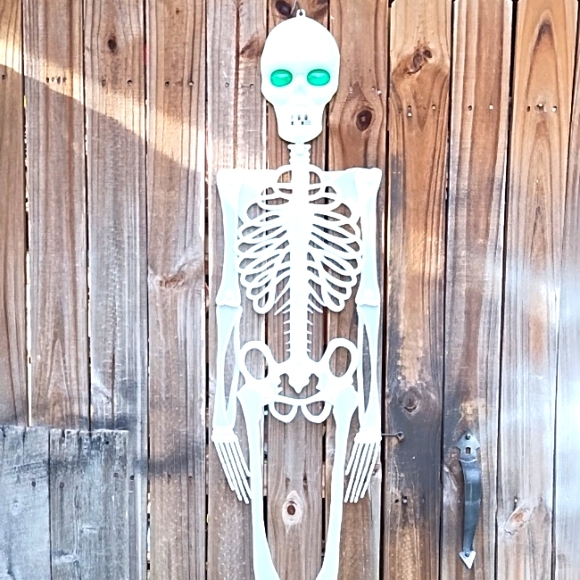 Holiday | Plastic Blinking Green Eyed Skeleton | Poshmark